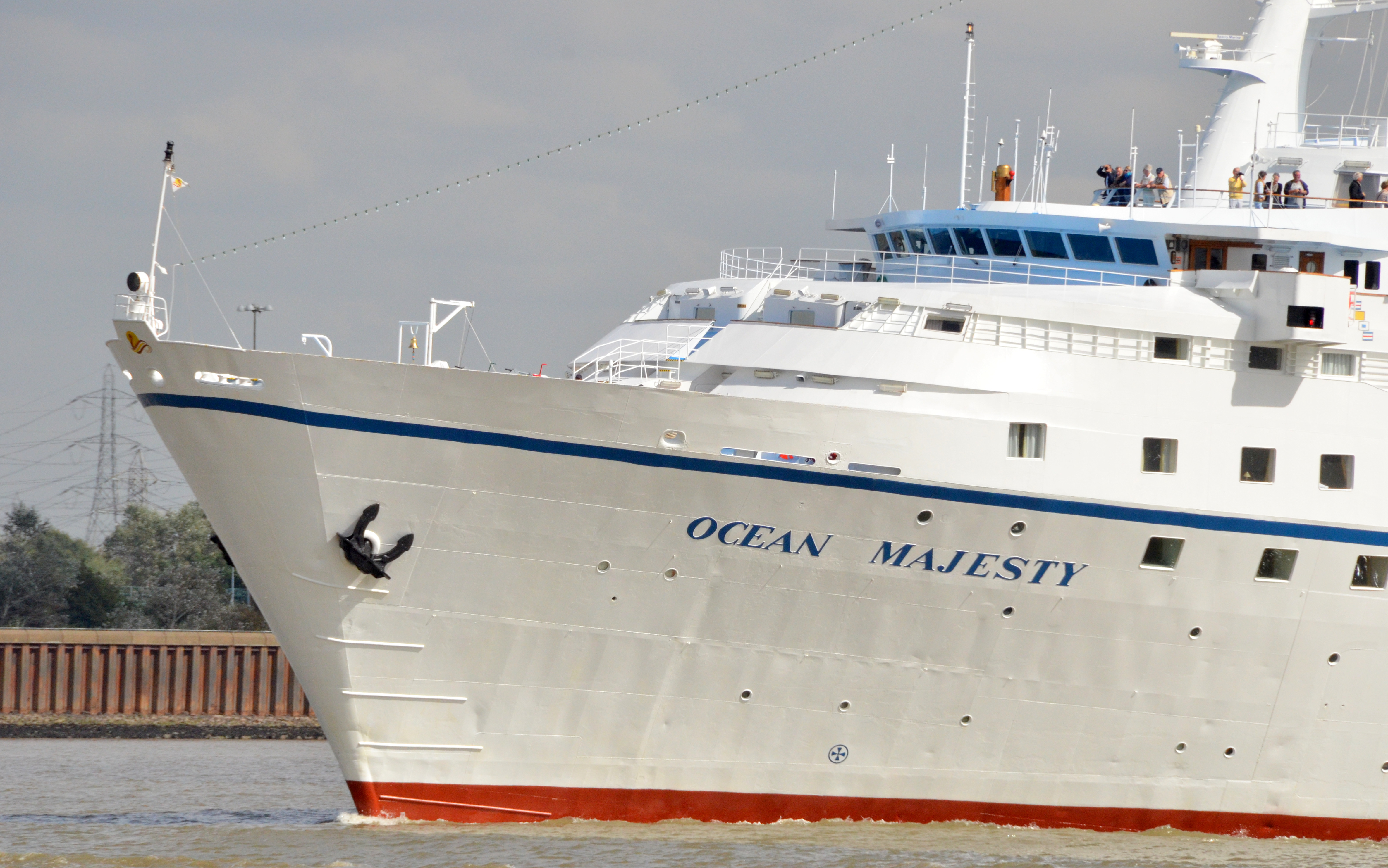 OCEAN MAJESTY passing Tilbury | Cruise ships | Tilbury and Chadwell ...