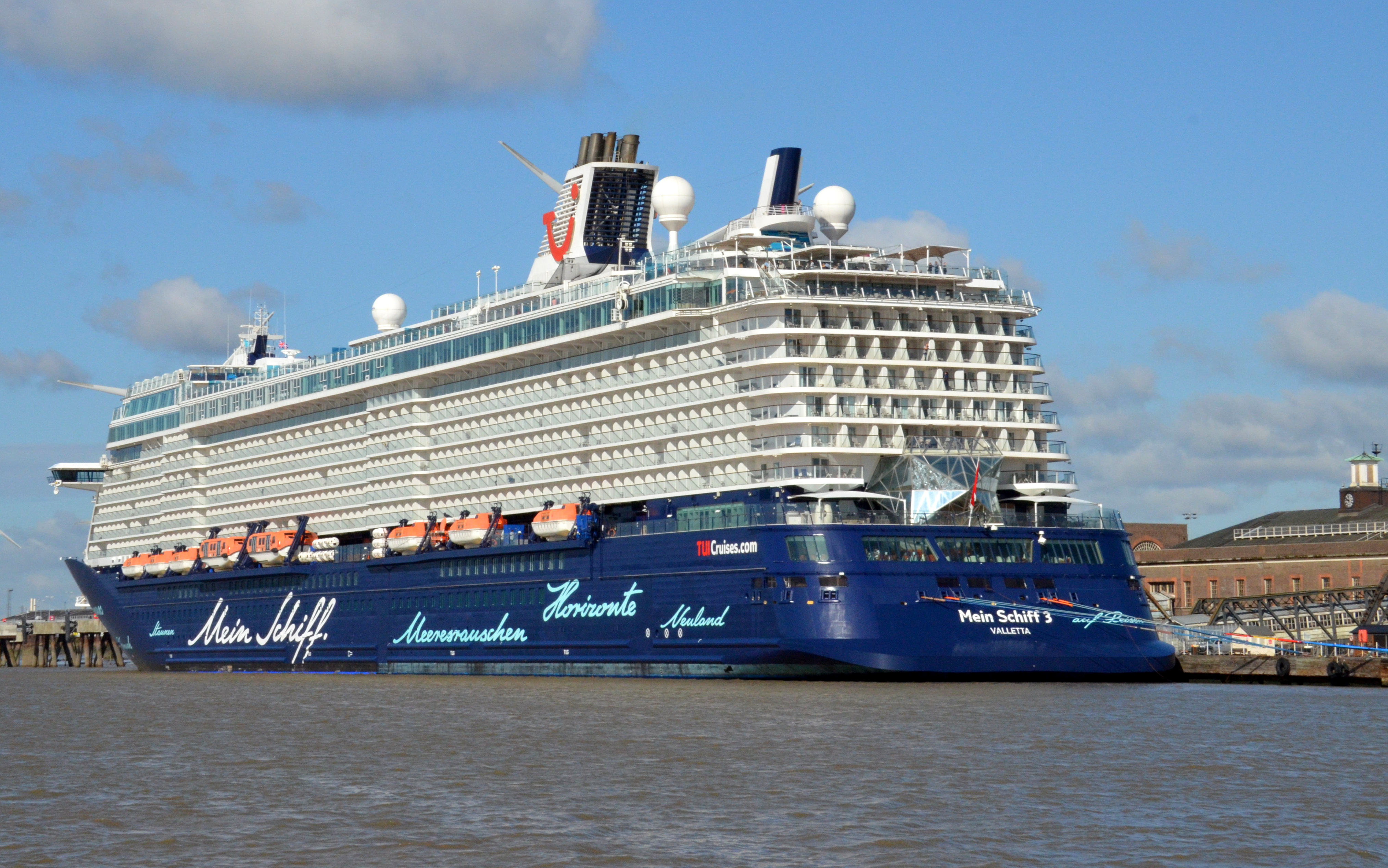 MEIN SCHIFF 3 on the Tilbury landing stage | Cruise ships | Tilbury and ...