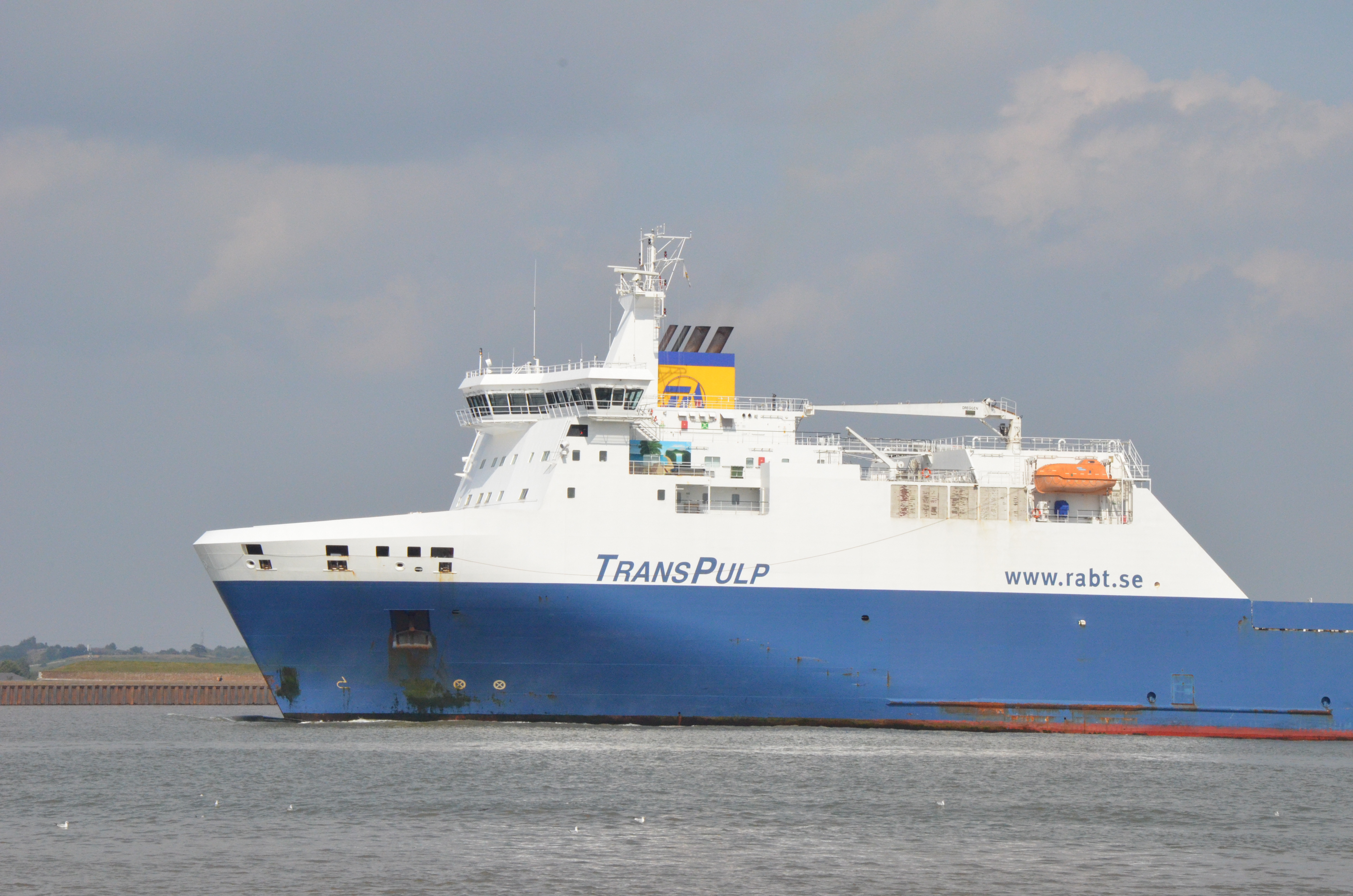 TRANSPULP on the Thames | Transport - ships | Tilbury and Chadwell Memories