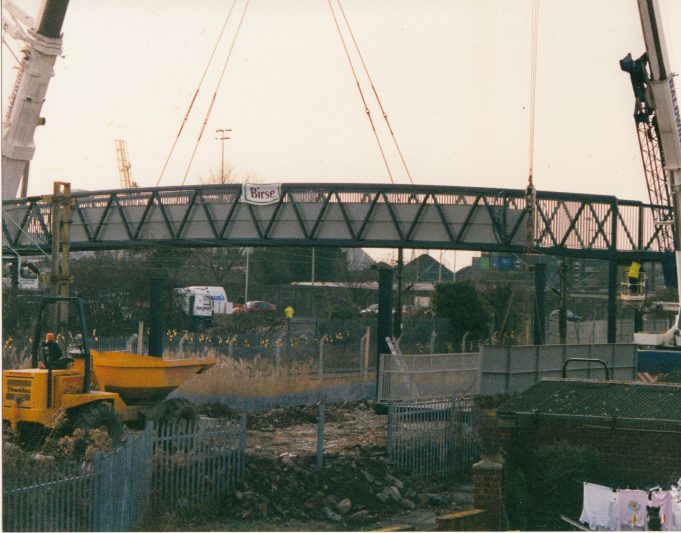 Building of the Hairpin Bridge | Places | Tilbury and Chadwell Memories