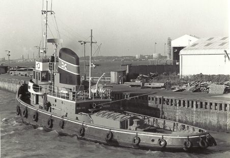 Tugs: SUN and others | Tilbury and Chadwell Memories