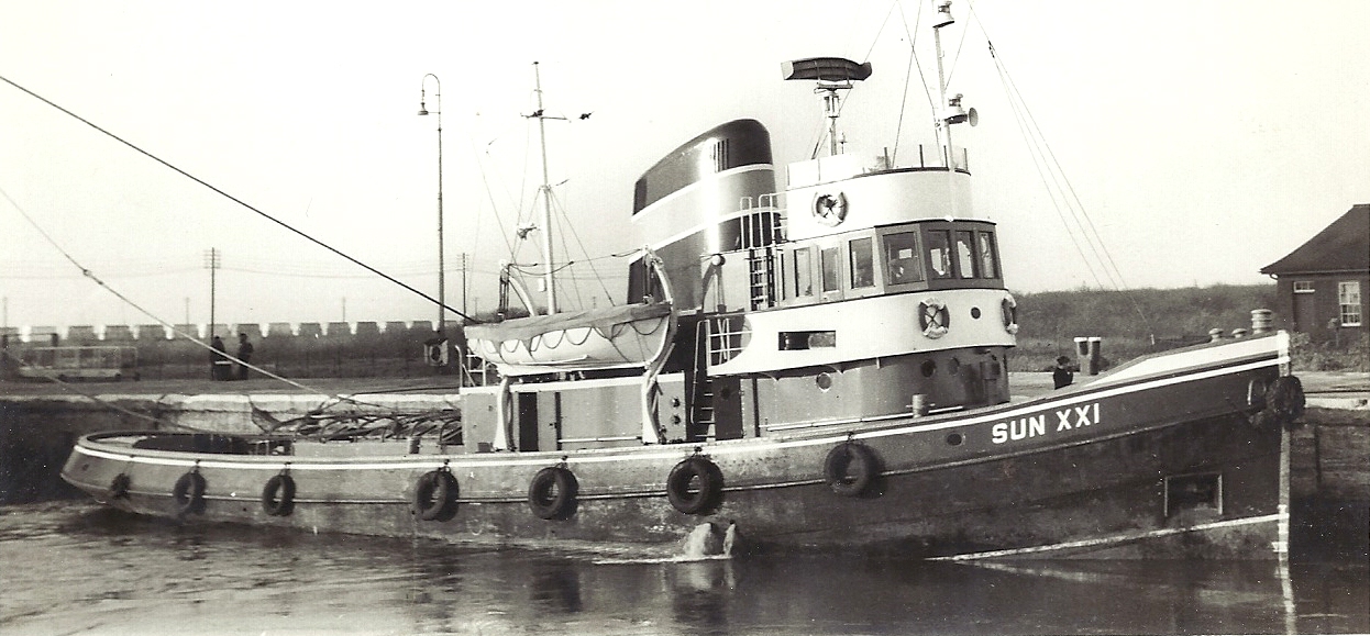 SUN XXI bow shot | Tugs: SUN and others | Tilbury and Chadwell Memories