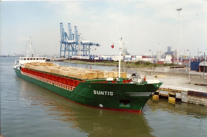 SUNTIS | Transport - ships | Tilbury and Chadwell Memories