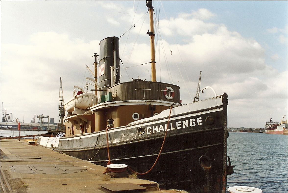 CHALLENGE before restoration | Tugs: SUN and others | Tilbury and ...