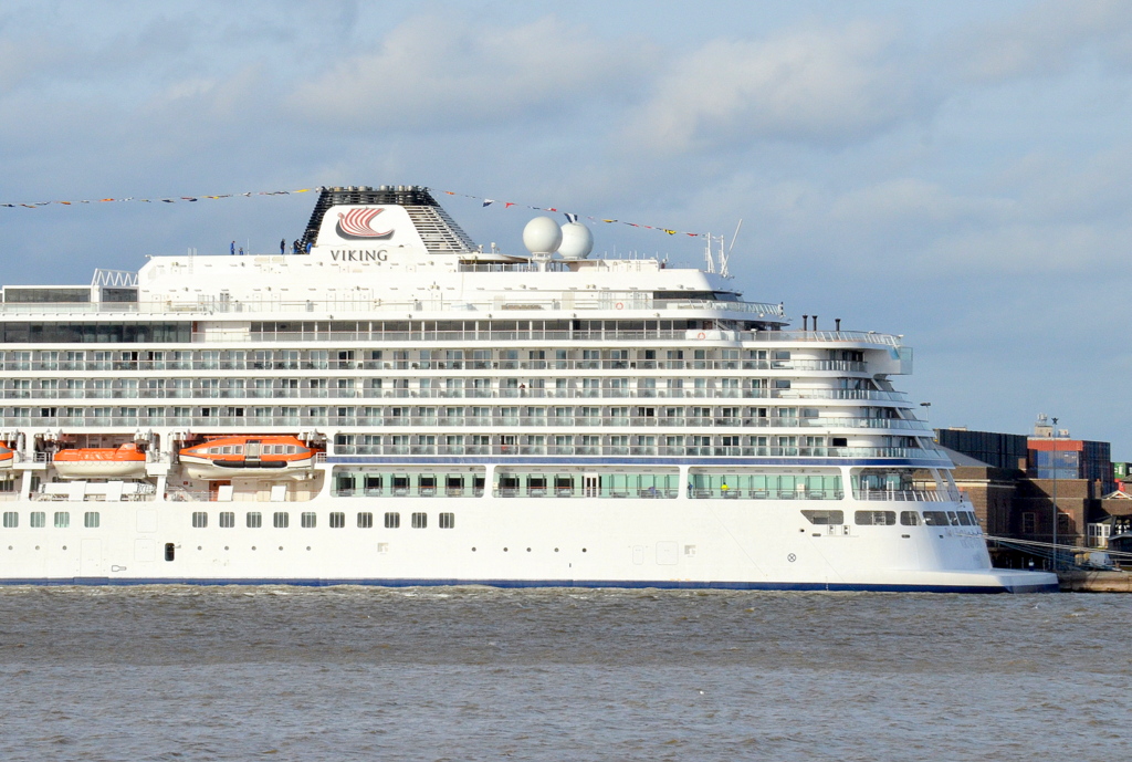 VIKING VENUS on TLS | Cruise ships | Tilbury and Chadwell Memories