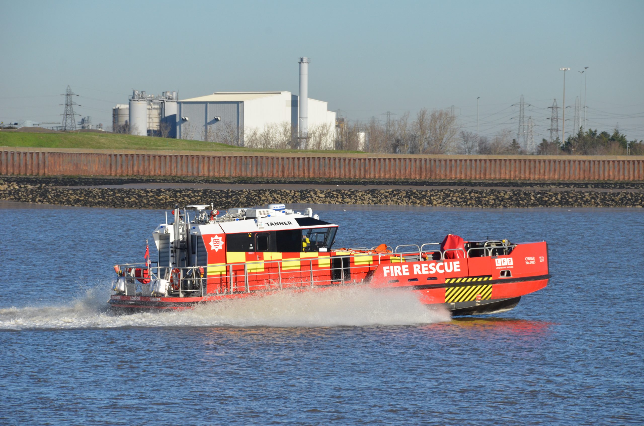 LFB vessel TANNER passing Tilbury. | Transport - ships | Tilbury and ...