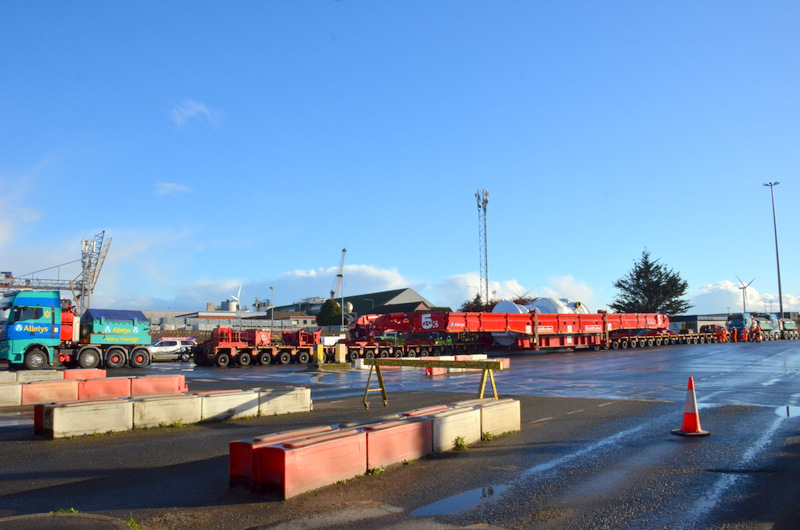 Abnormal load leaving Tilbury Docks | Transport | Tilbury and Chadwell ...