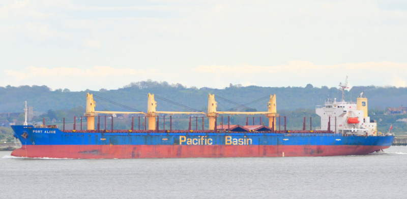 PORT ALICE leaving the Thames | Bulk carriers | Tilbury and Chadwell ...