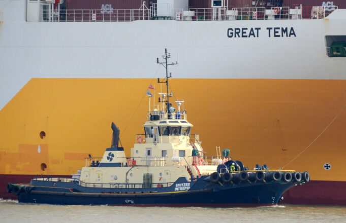 GREAT TEMA on the Thames. | Container Ships | Tilbury and Chadwell Memories