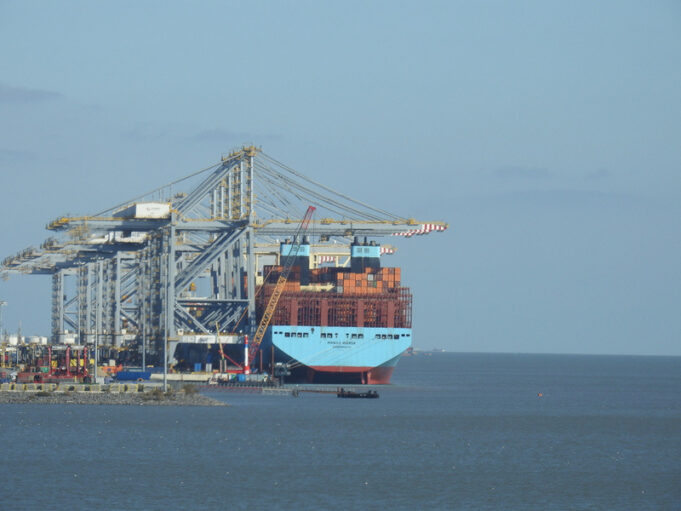 MANILA MAERSK on D P World. | Container Ships | Tilbury and Chadwell ...